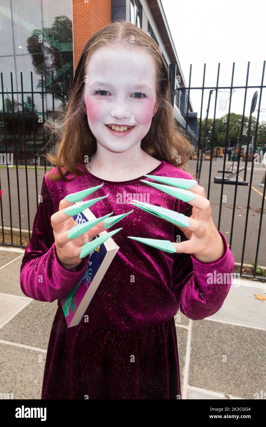 Year 6 Primary school girl aged approx 10 years in fancy dress to ...
