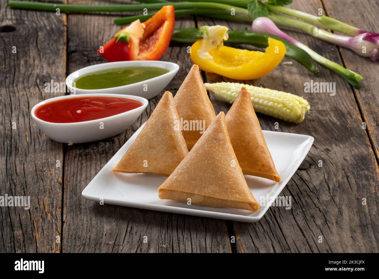 ried indian dish samosha.Indian Delicious Deep Fried Breakfast Samosa ...