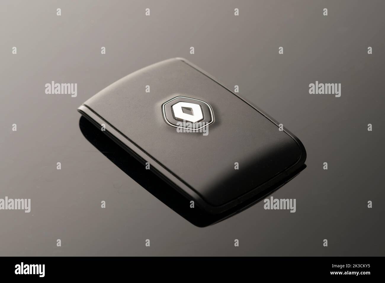 Wireless key with Renault logo with hands-free function. Krasnoyarsk ...