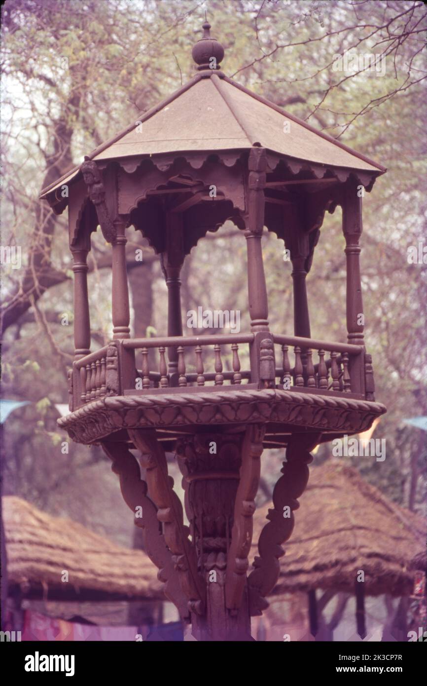 Timber Structure, Chabutra (Feeding Birds Stock Photo - Alamy