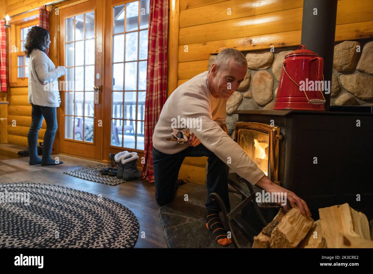 Log cabin for rental hi-res stock photography and images - Alamy