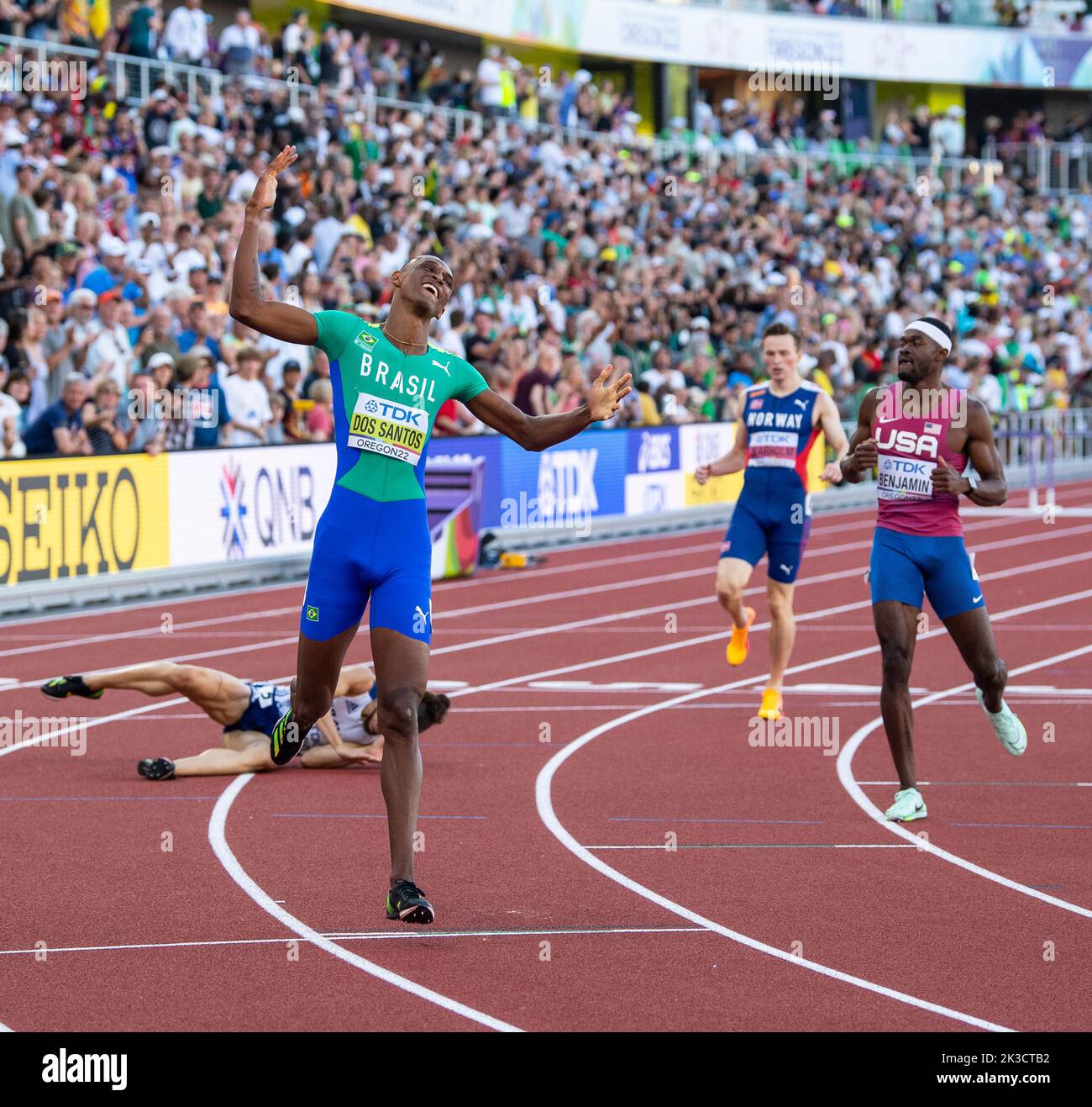 Alison Dos Santos of Brazil celebrating win in the men’s 400m hurdles ...