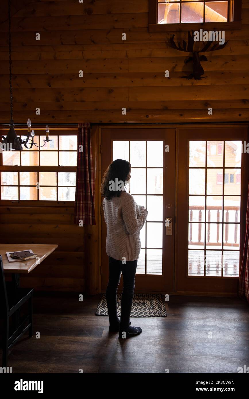 Log cabin for rental hi-res stock photography and images - Alamy