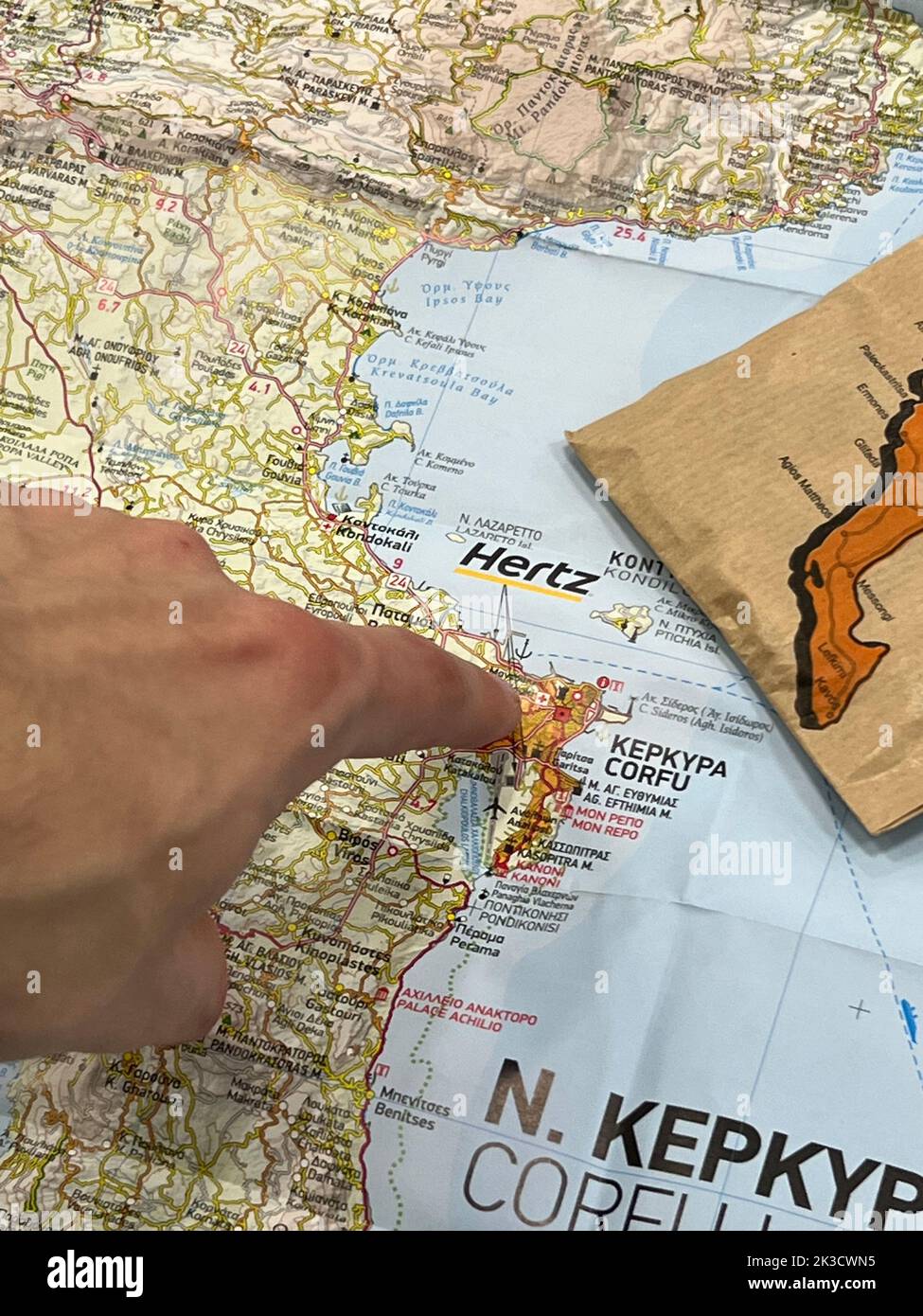 Hand drawing a map hi-res stock photography and images - Alamy