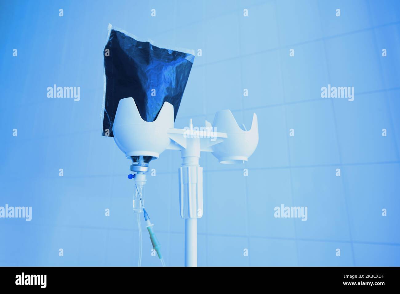 Dropper stand hi-res stock photography and images - Alamy