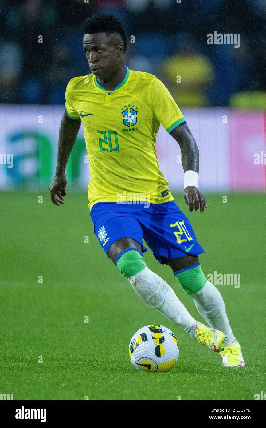 LE HAVRE, FRANCE - SEPTEMBER 23: Vinicius Junior of Brazil control ball ...