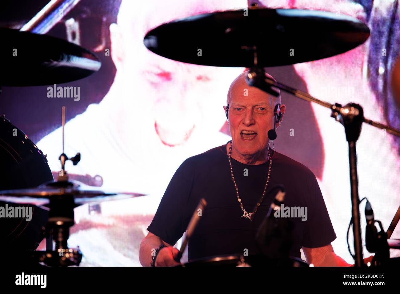 THE CHRIS SLADE TIMELINES Cherrydon, La Penne-sur-Huveaune, FRANCE, 18 ...