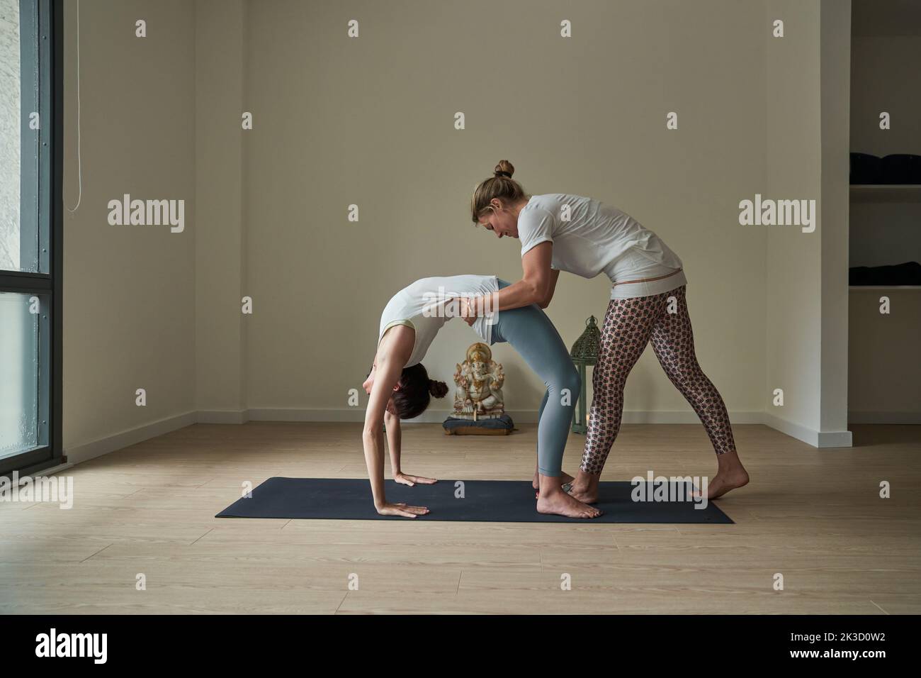 Help wheel hi-res stock photography and images - Alamy