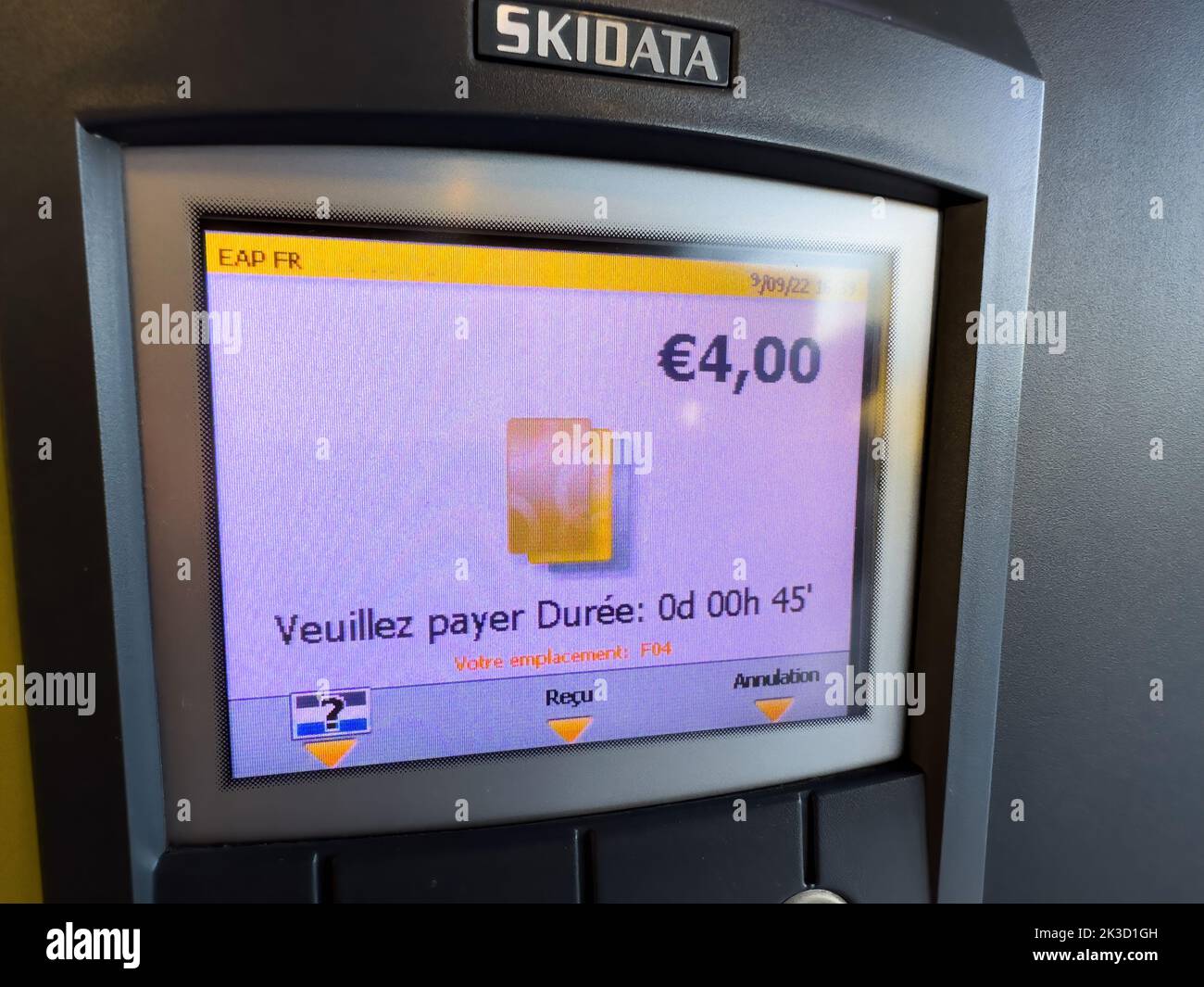 Skidata ticket machine hi-res stock photography and images - Alamy