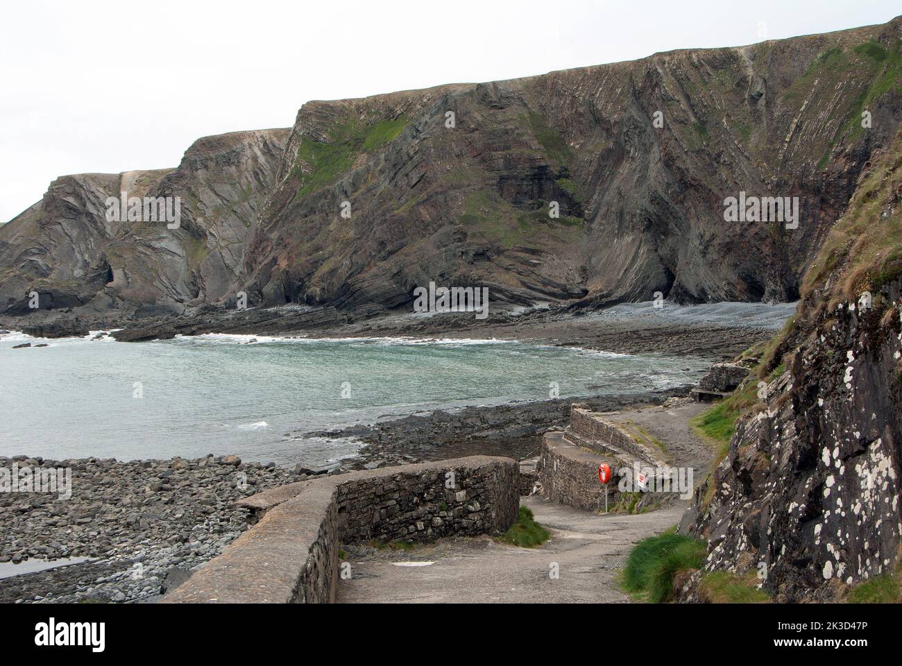 DEVON ; HARTLAND QUAY; COMPRESSED SANDSTONE, MUDSTONE, SHALE ROCK ...