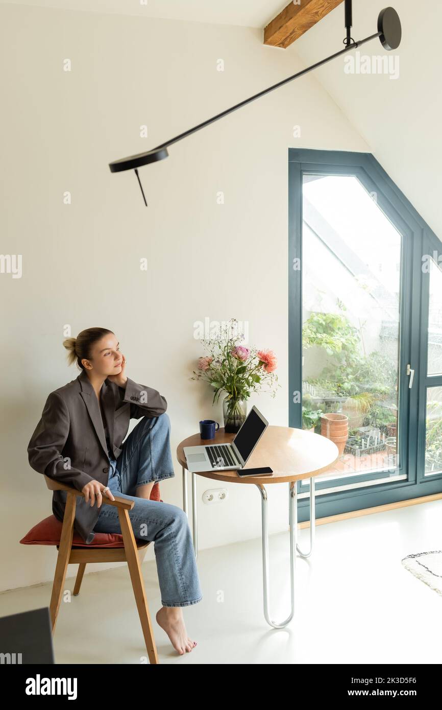 Computer screen with image in window hi-res stock photography and ...