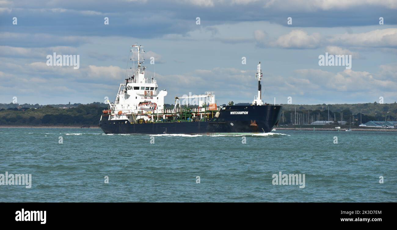 Shipping/Cargo/Container Ship At Calshot Beach Stock Photo - Alamy
