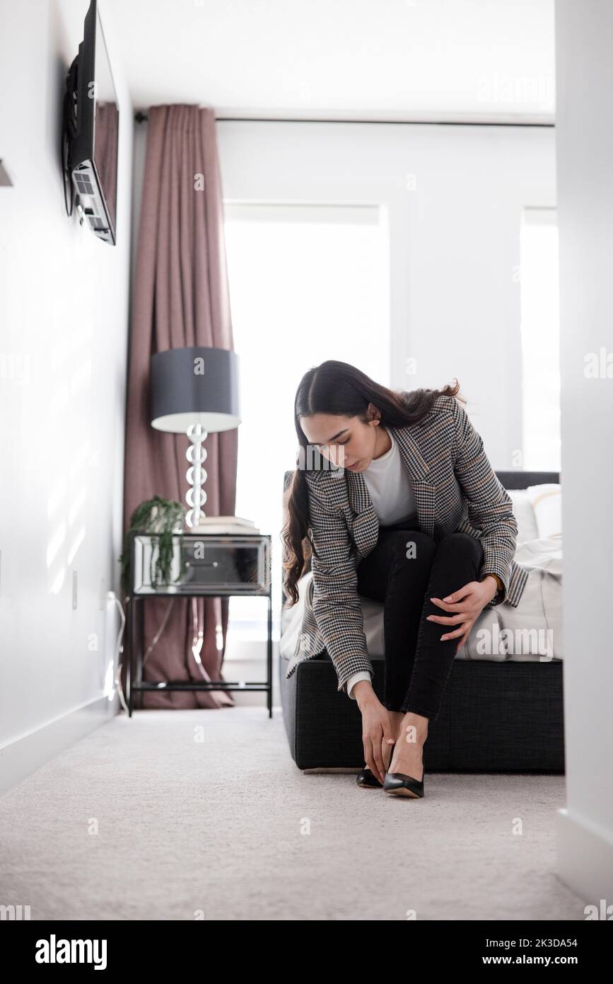 Dressed high hi-res stock photography and images - Alamy