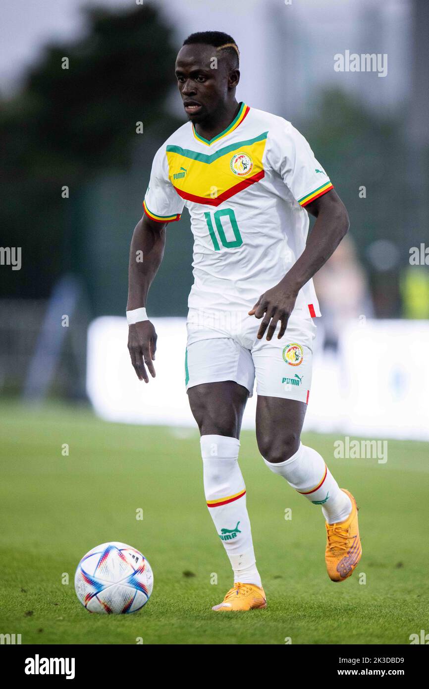 Mane senegal national team hi-res stock photography and images - Alamy