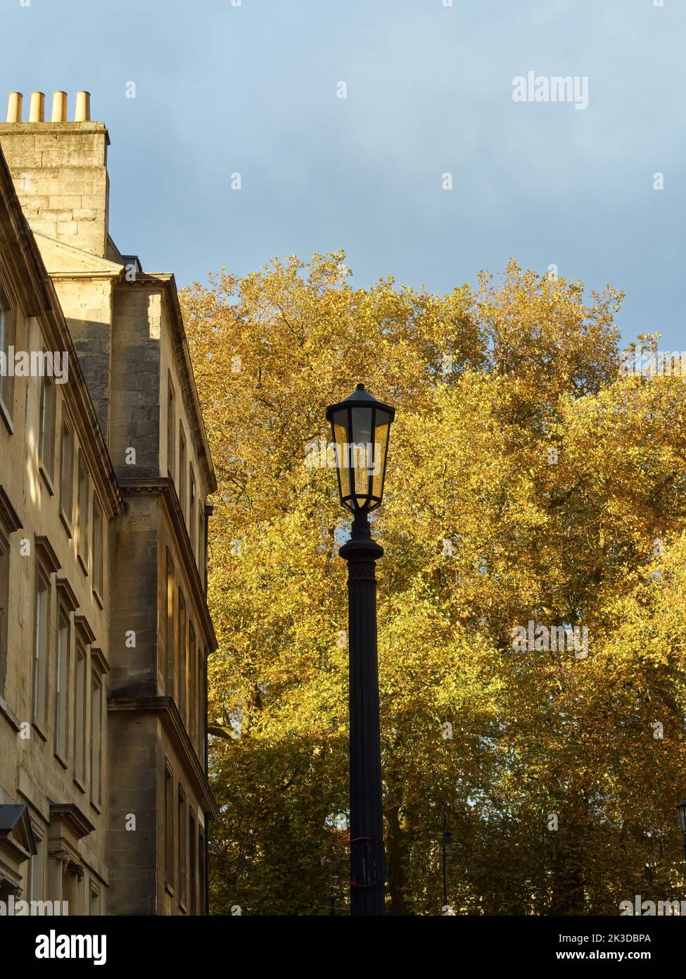 Autumnal Bath - the emblematic Georgian bathstone buildings and an old ...