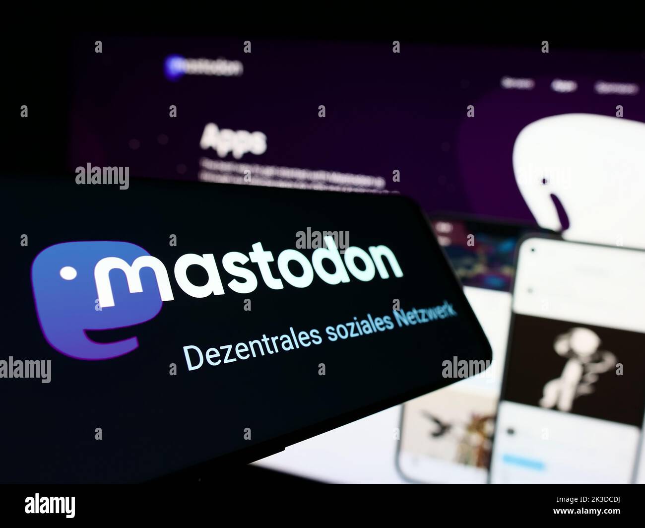 Mastodon software hi-res stock photography and images - Alamy