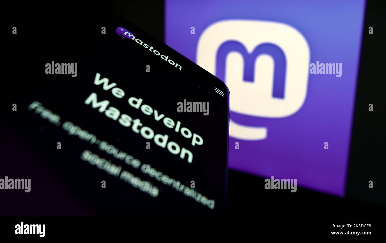 Mobile phone with webpage of open-source social media software Mastodon ...