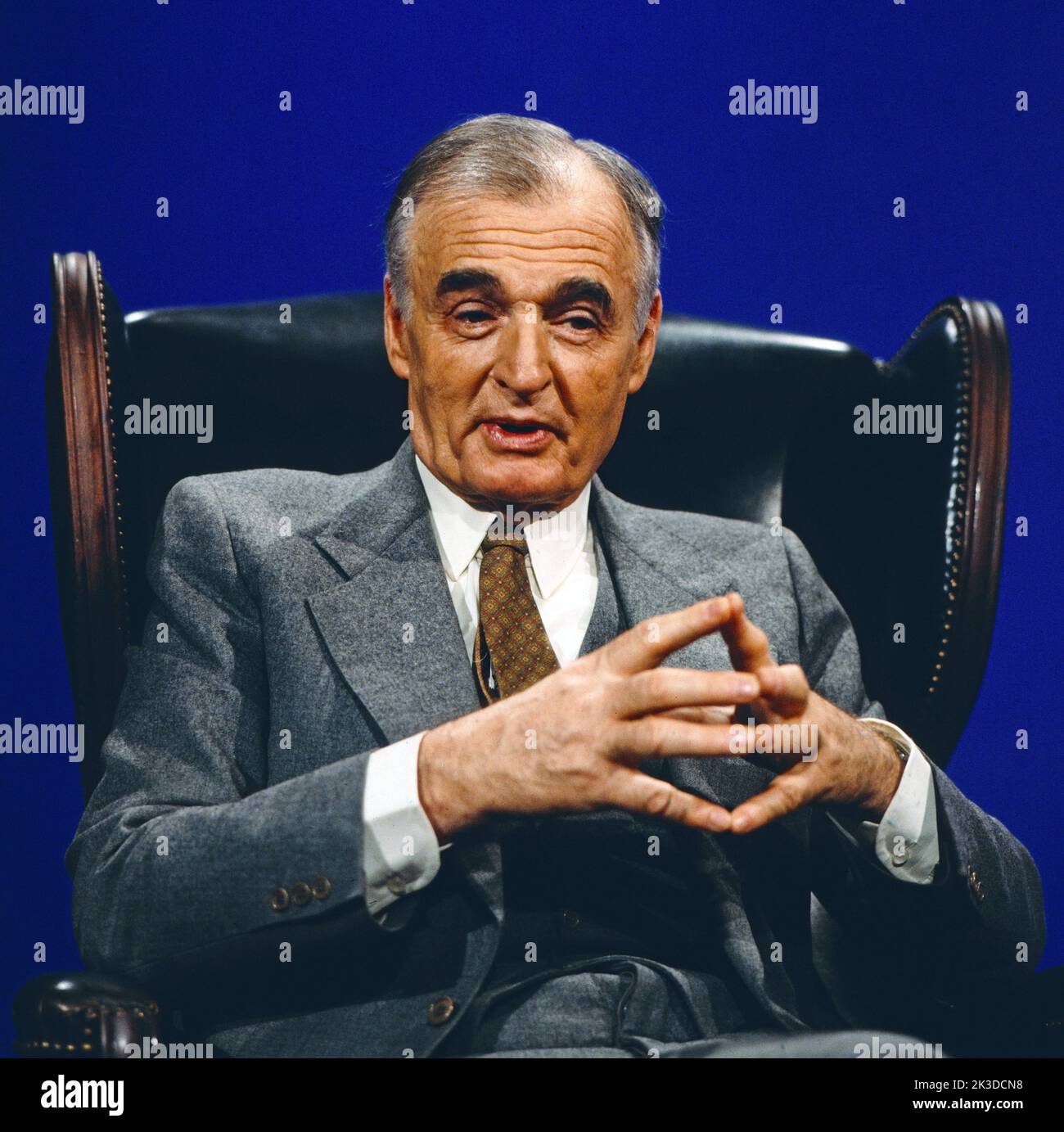 Wiener staatsoper circa hi-res stock photography and images - Alamy