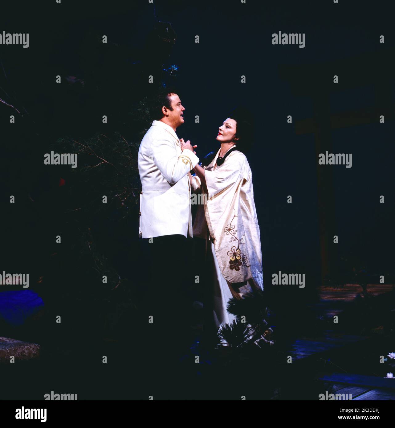 Berühmte opernsänger hi-res stock photography and images - Alamy