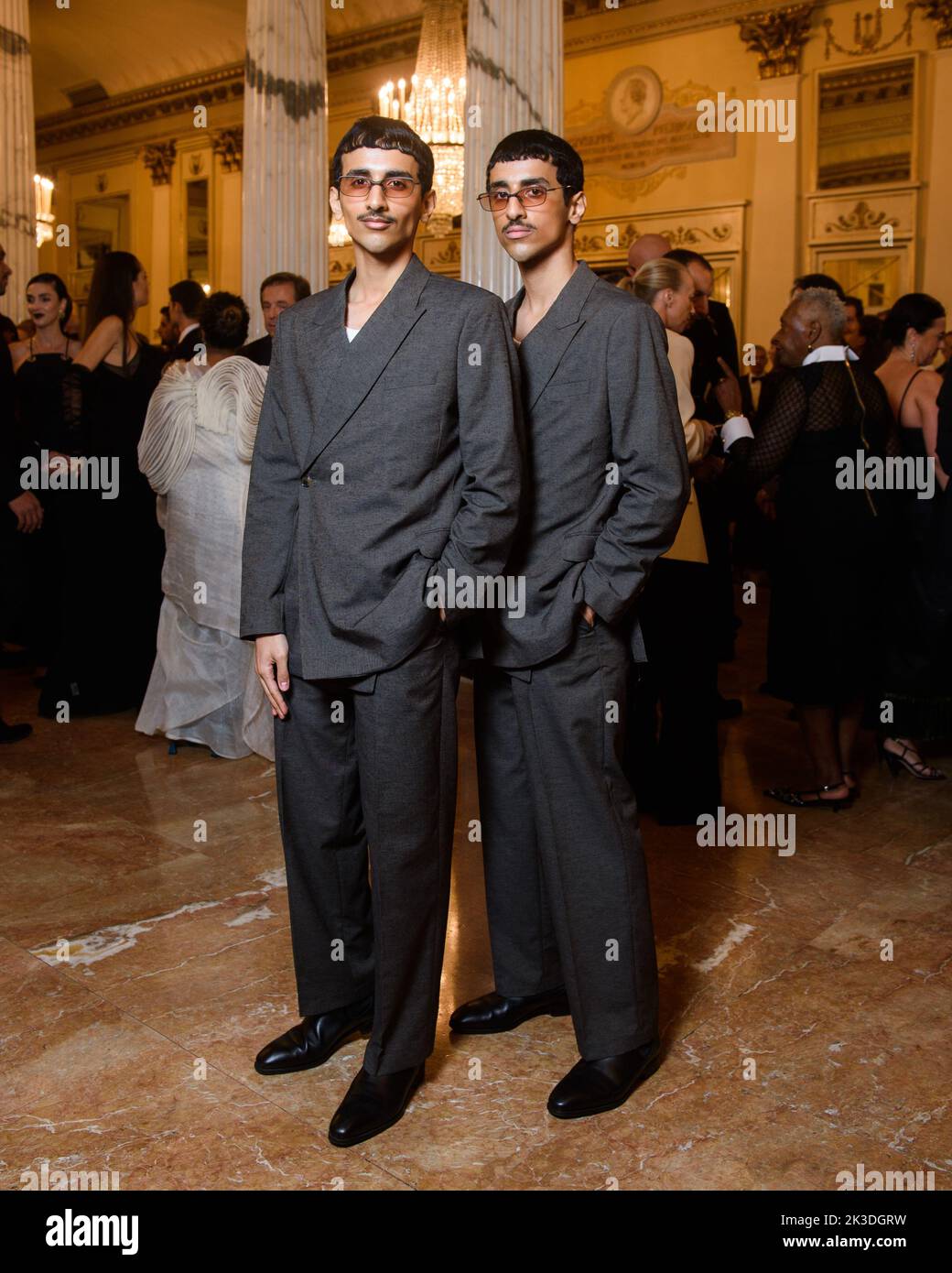 Twins Hadban Milan Fashion Week - Women S/S 2023 5Th Edition Cnmi ...