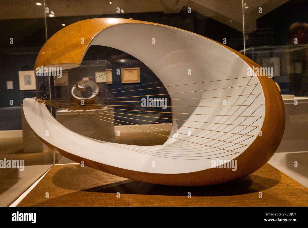 Wave by Barbara Hepworth Stock Photo - Alamy