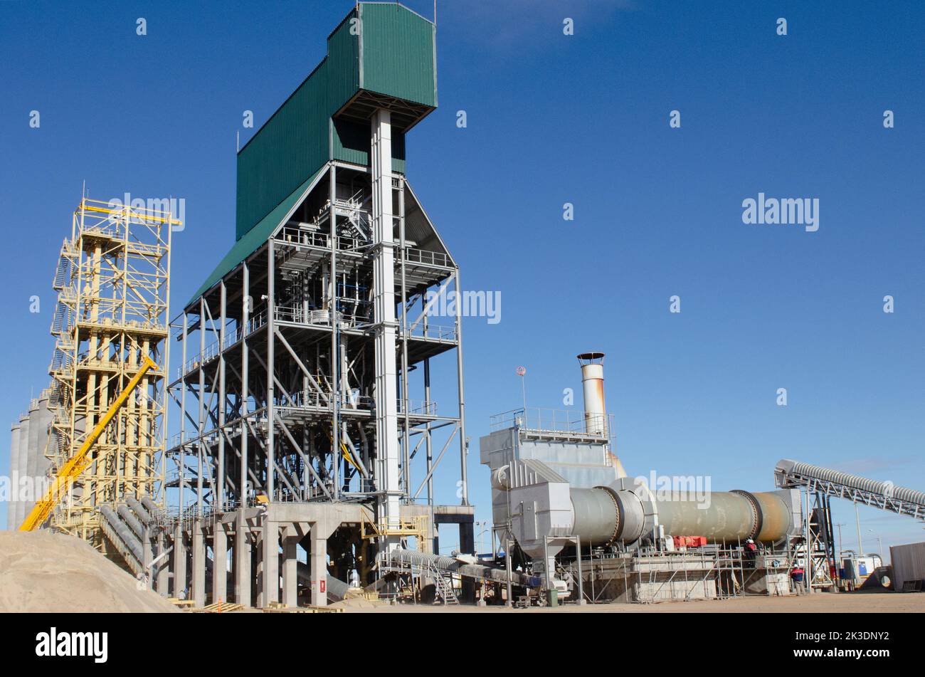 Storage processing facility sused onshore unconventional oil gas ...