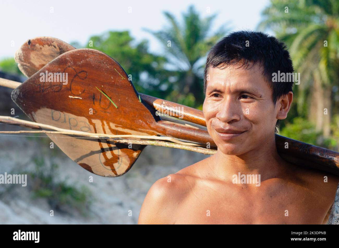 Tukano indian paddle hi-res stock photography and images - Alamy