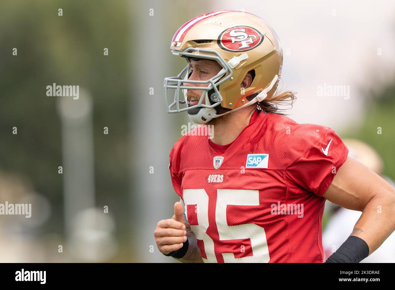 Sep 21, 2022; Santa Clara, California, USA; San Francisco 49ers tight ...