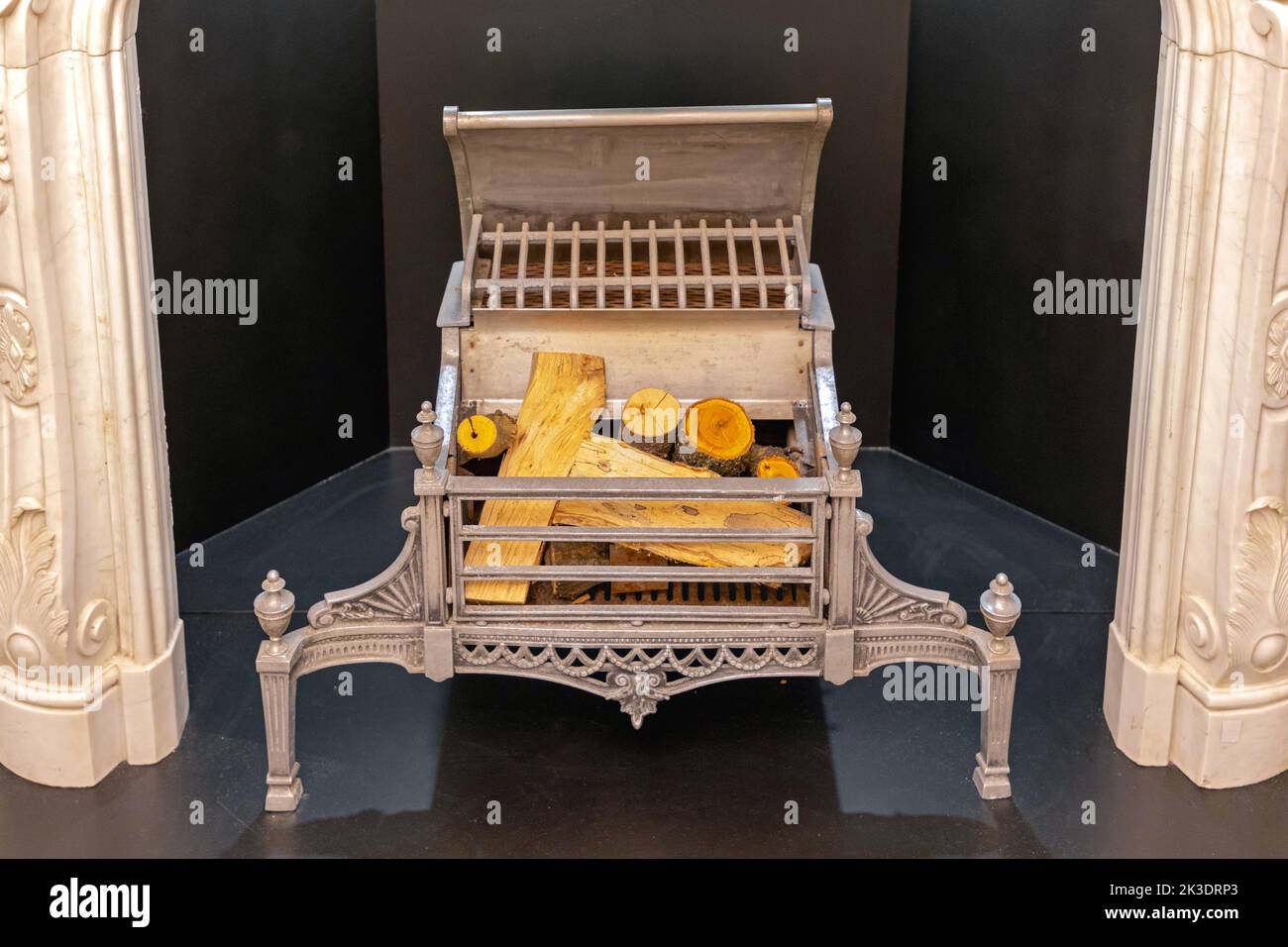 Classic Style Cast Iron Grate Firebox in Living Room Stock Photo - Alamy