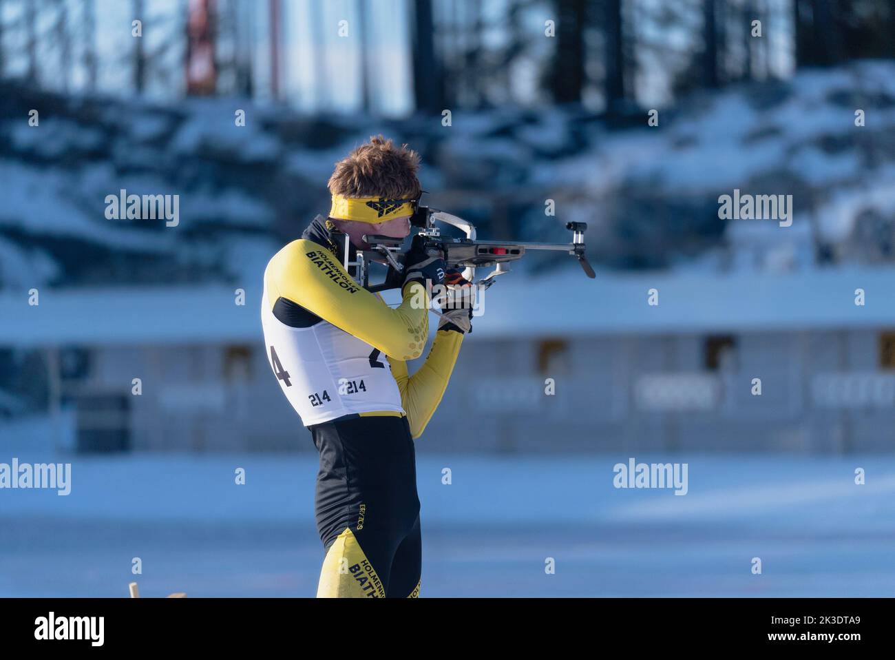 Male competitor at Norwegian biathlon competition Stock Photo - Alamy