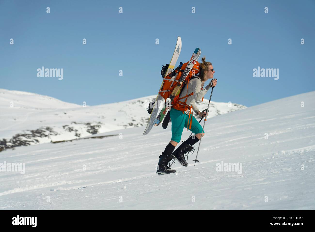 Back country skking hi-res stock photography and images - Alamy