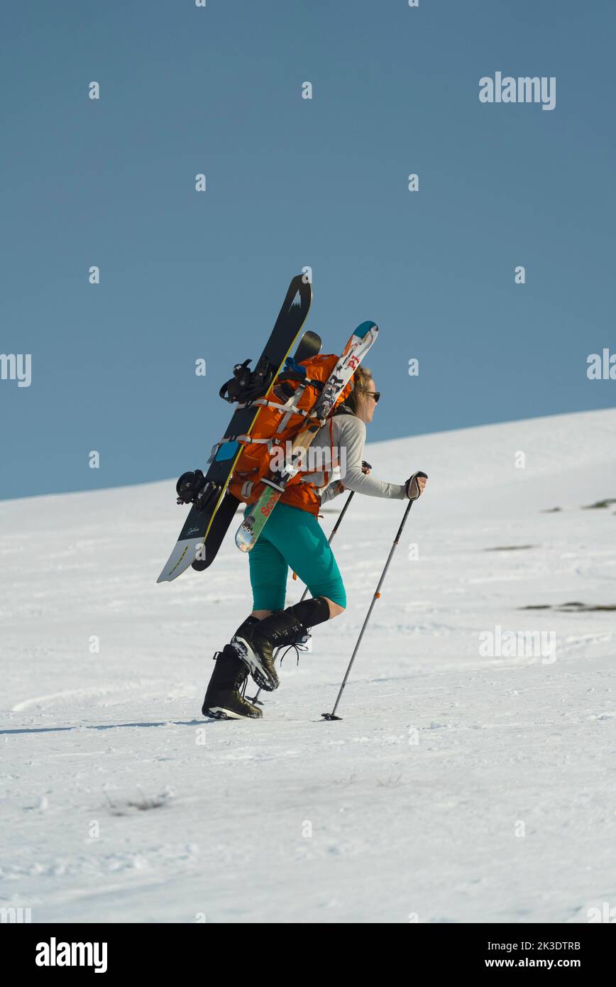 Back country skking hi-res stock photography and images - Alamy
