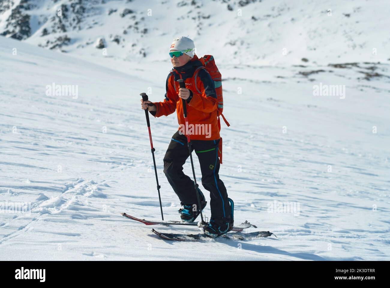 Back country skking hi-res stock photography and images - Alamy