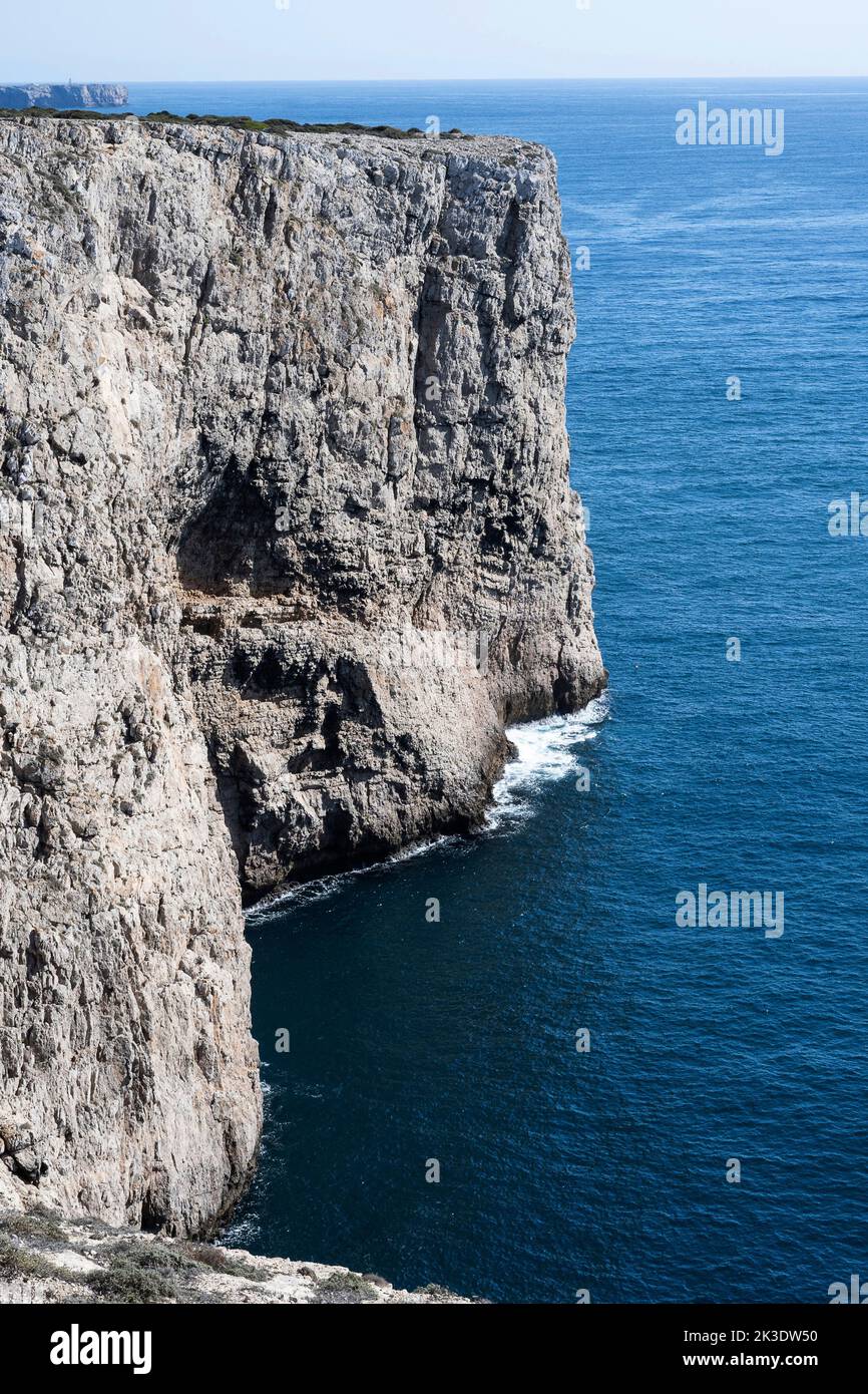 Portugal, Algarve: cliffs in Sagres Stock Photo - Alamy