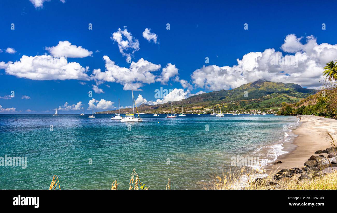 Martinique, Saint-Pierre: Mount Pelee viewed from the beach “plage des ...