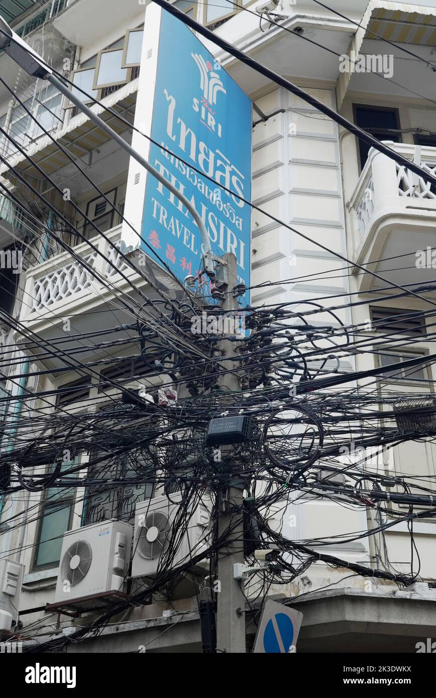 Thailand, Bangkok, China Town, Electricity and telecommunications cables Stock Photo - Alamy