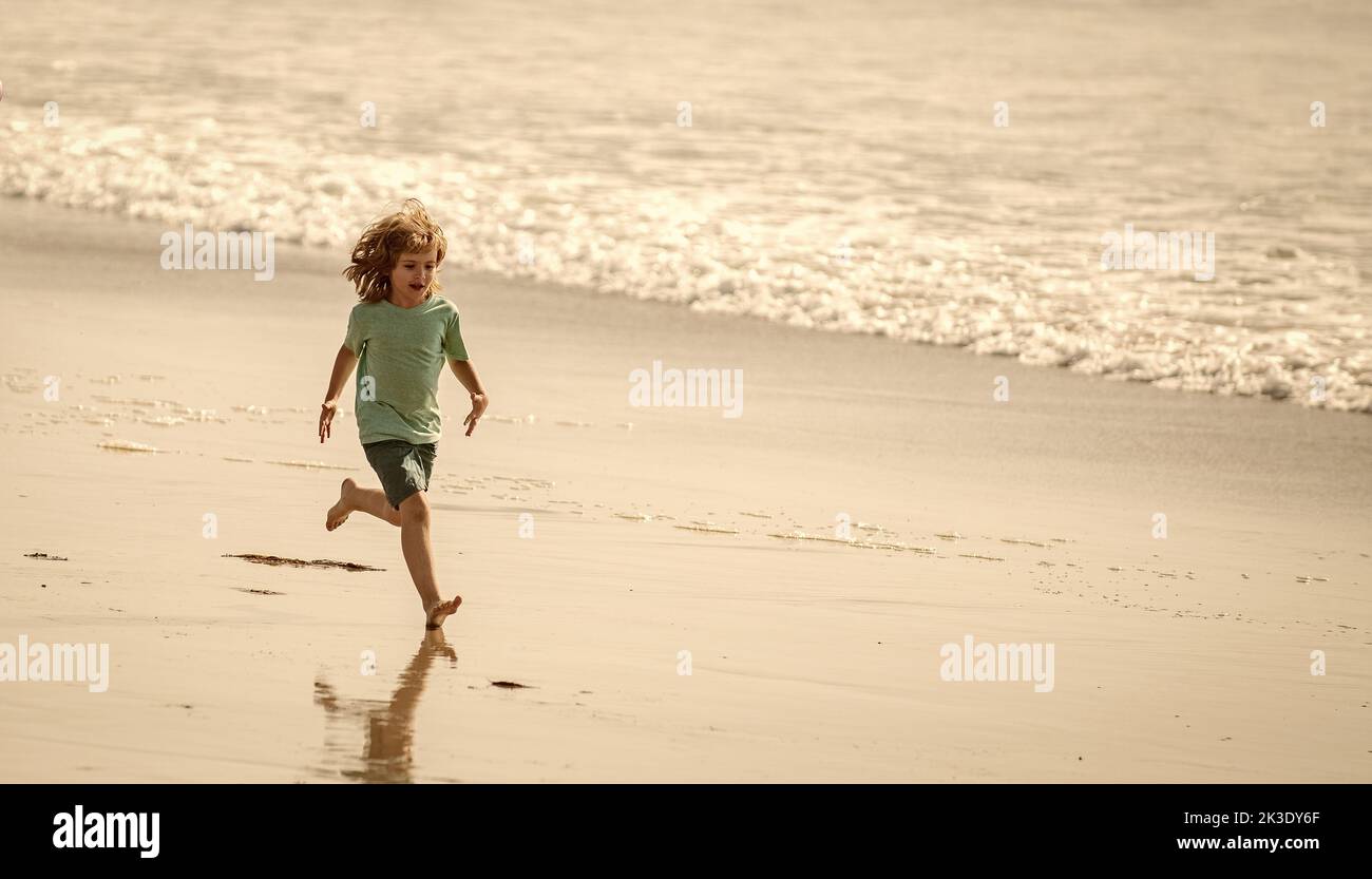 Boy miami beach hi-res stock photography and images - Alamy