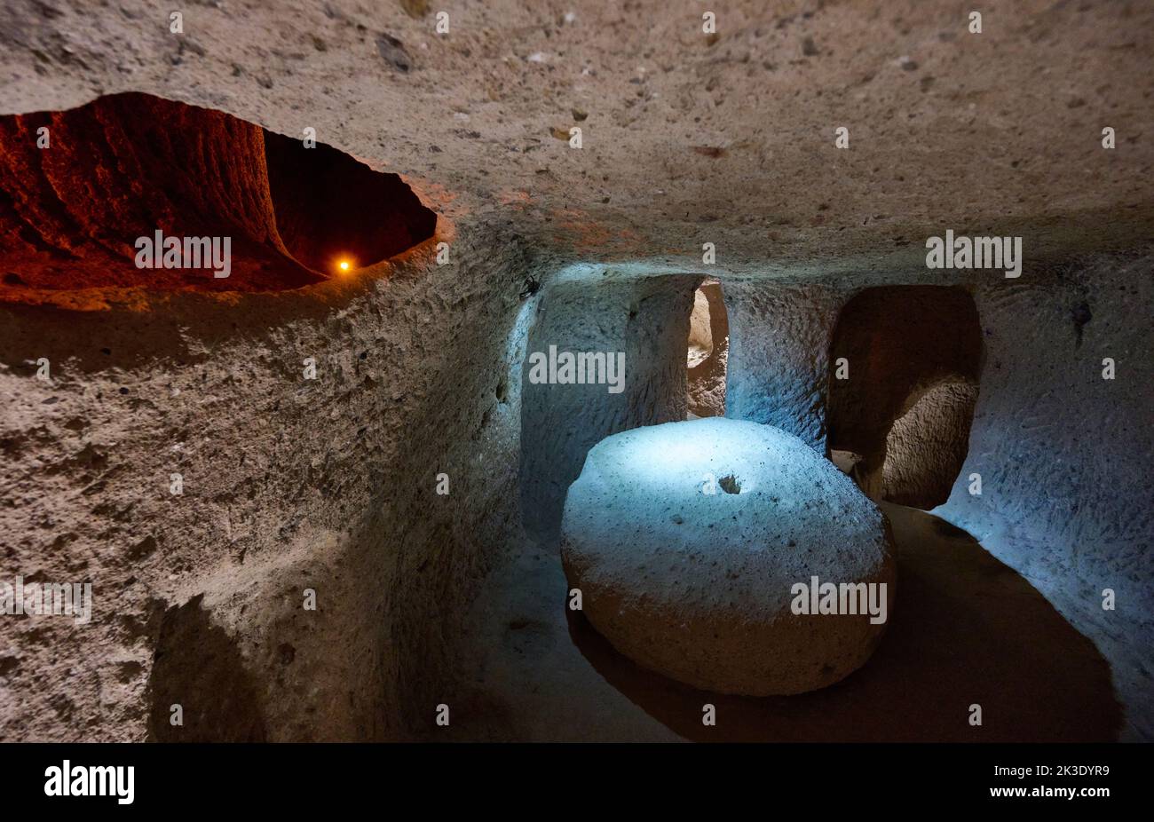 narrow corridors and low rooms in Kaymakli Underground City, UNESCO ...