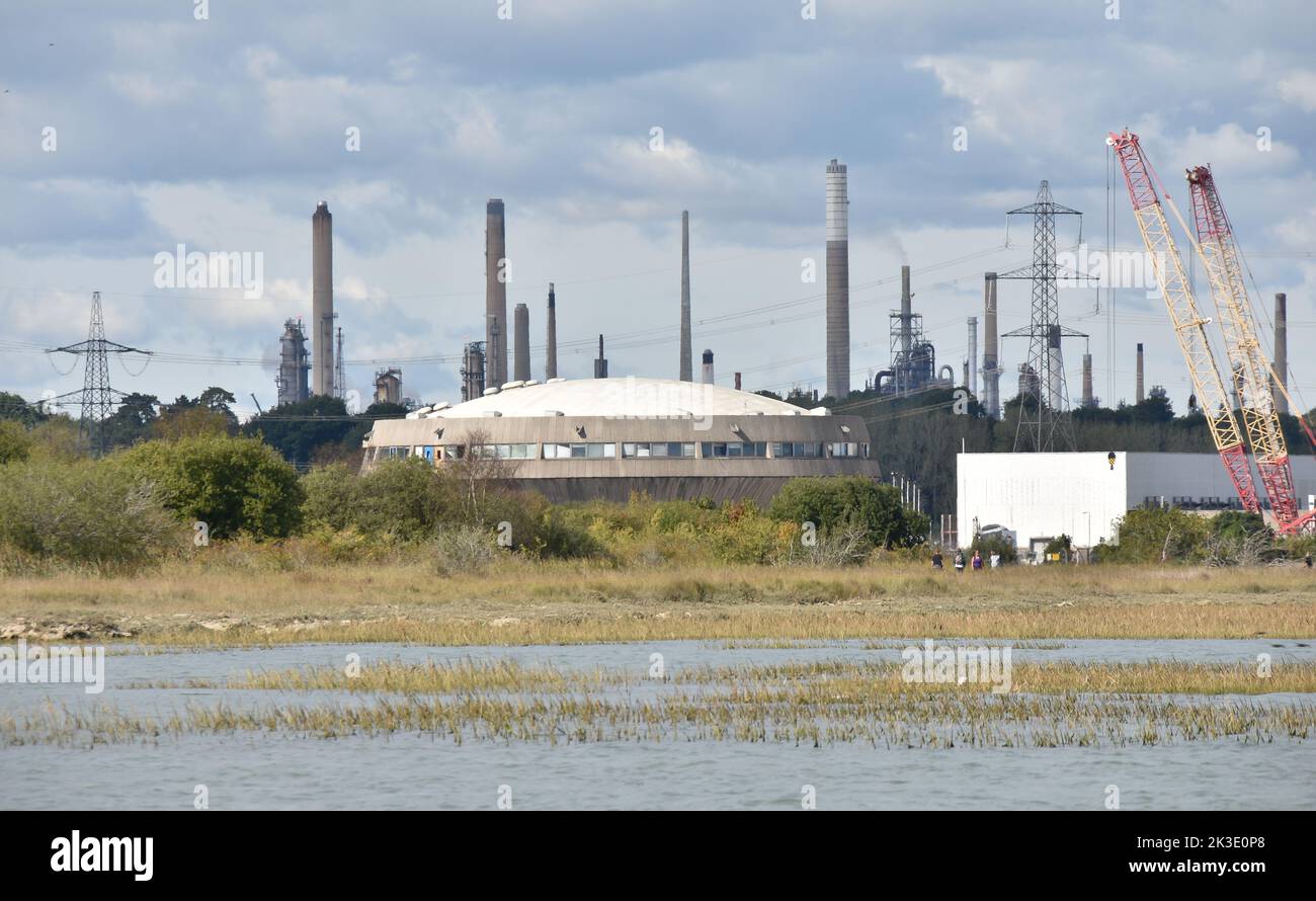 Fawley Oil Refinery Stock Photo - Alamy