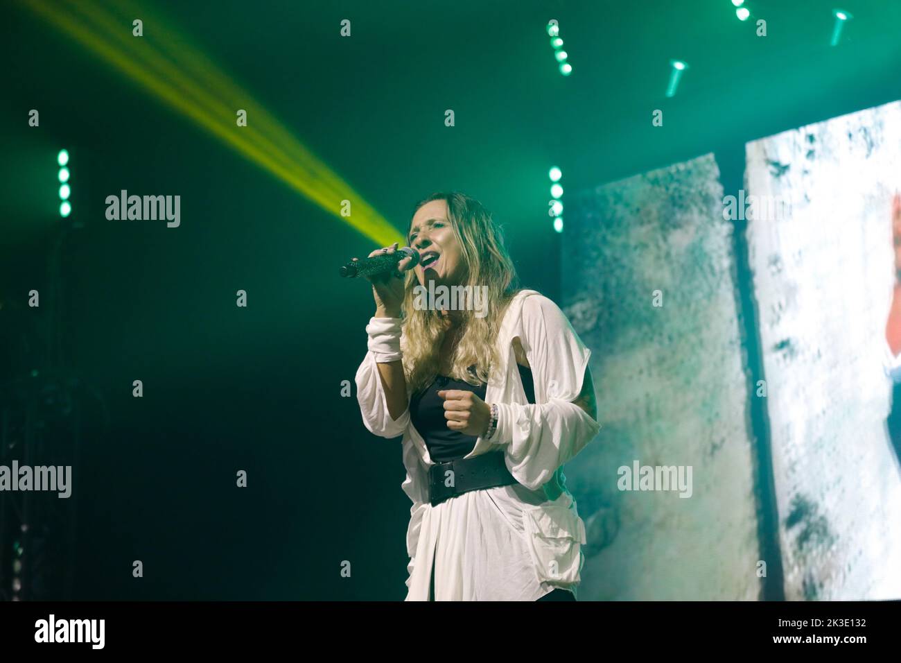 Daniela Ulrich aka Daniela Alfinito bei der "Für unsere Freunde" Tour ...