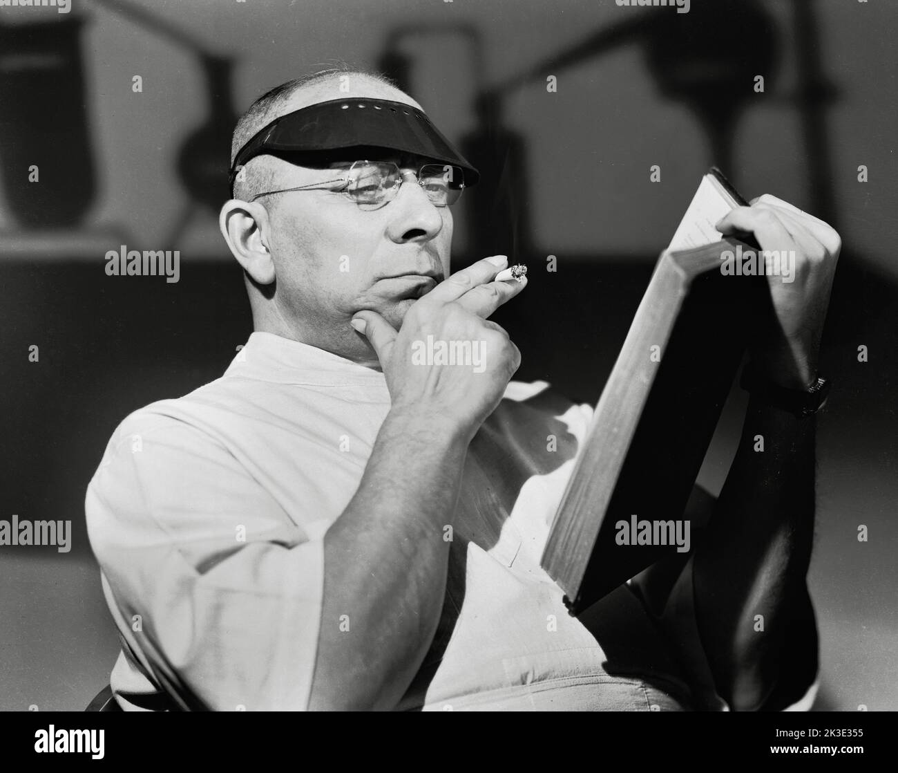 Erich von Stroheim, during the making of "The Lady and the Monster ...