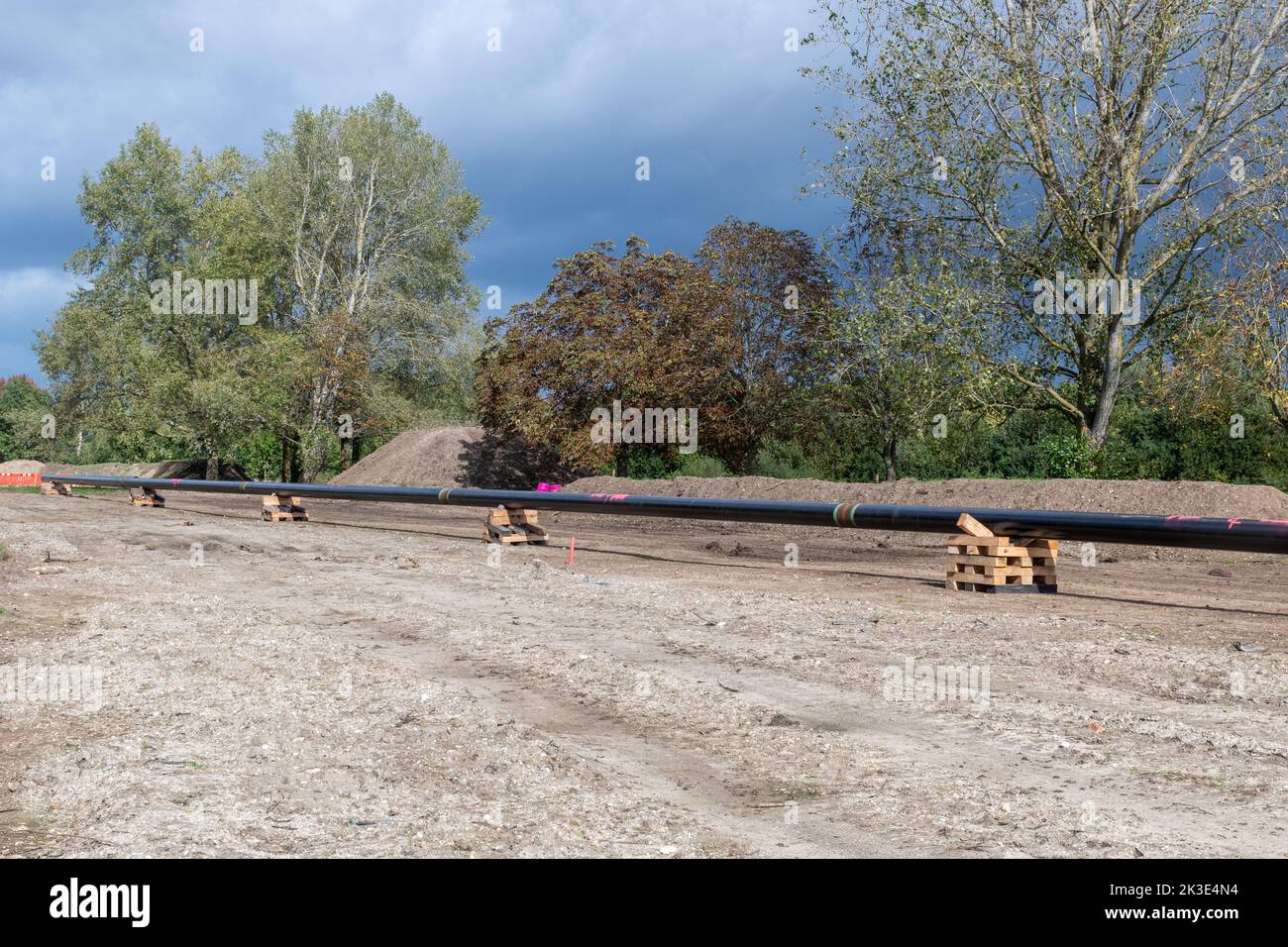 Esso Southampton to London pipeline project, replacement aviation fuel ...