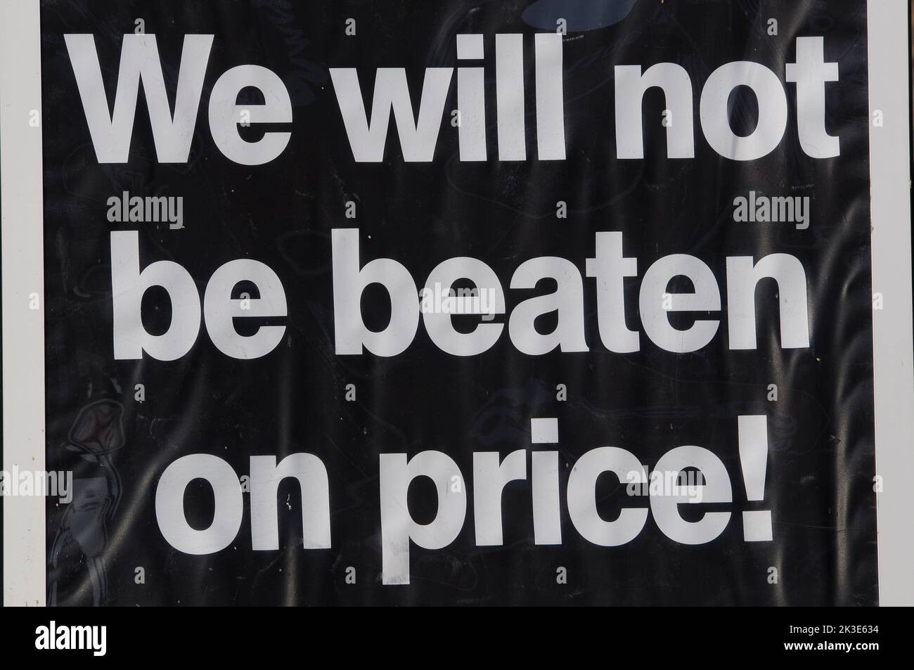 Price war hi-res stock photography and images - Alamy