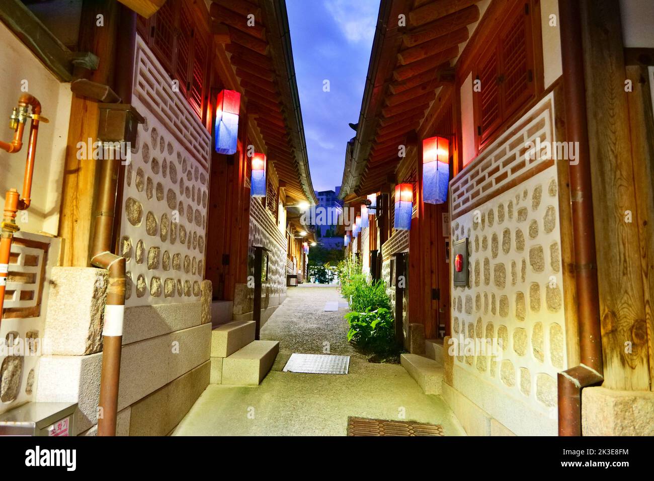 Korean traditional road Stock Photo - Alamy