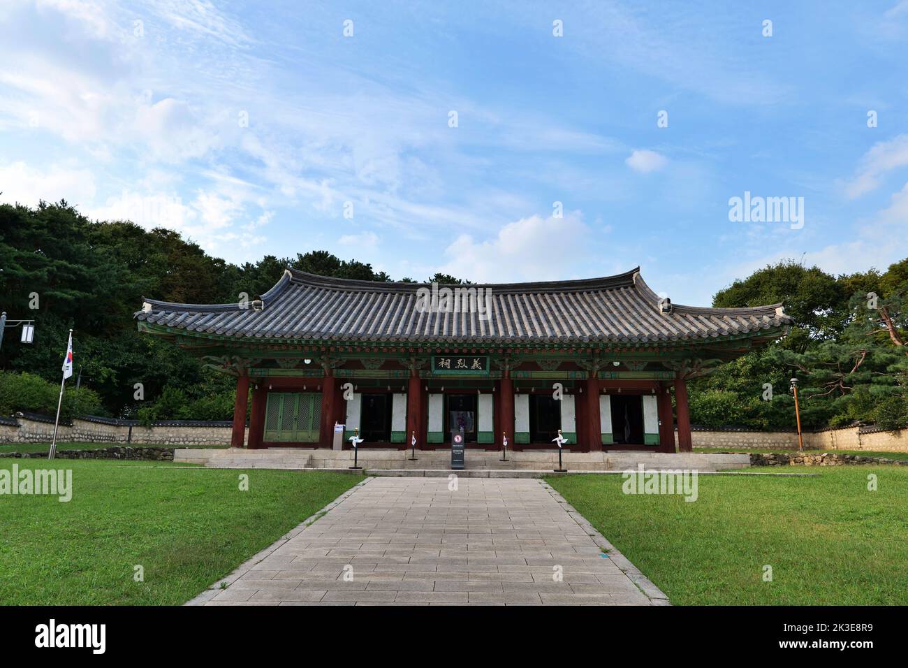 Korean ancient architecture hi-res stock photography and images - Alamy