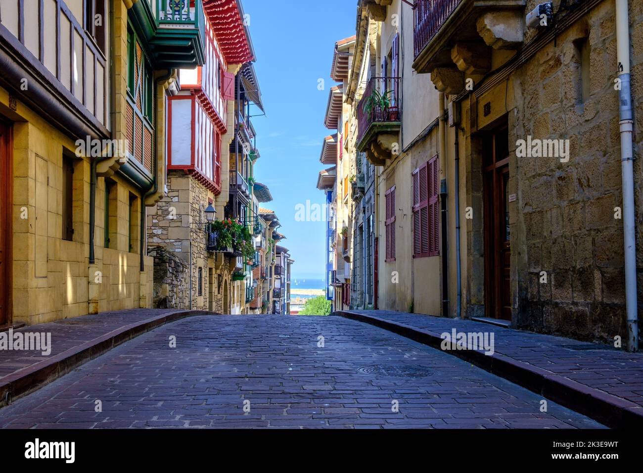 Traditional basque architecture hi-res stock photography and images - Alamy
