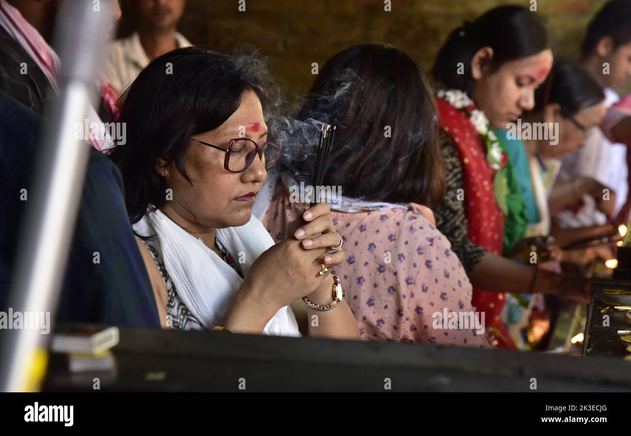 Guwahati, Guwahati, India. 26th Sep, 2022. Devotees offer prayer on the ...