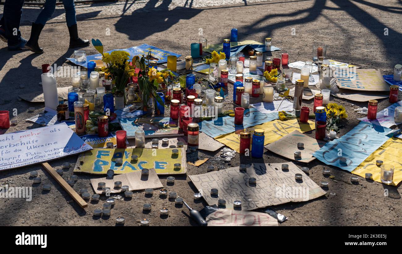 Ukrainian memorial for all people in the World in Berlin Stock Photo ...