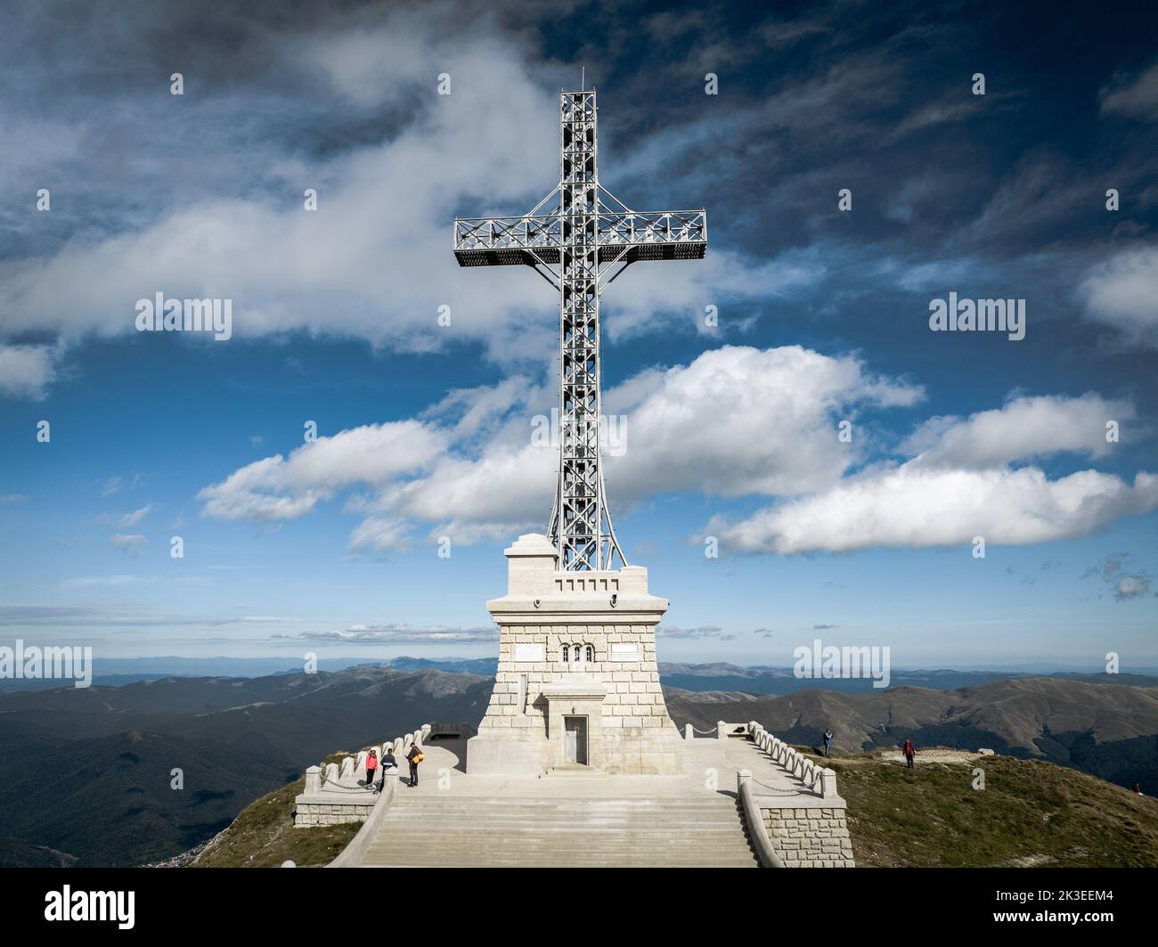 View of the Cross of Heroes on Mount Caraiman in the Bucegi Mountains ...