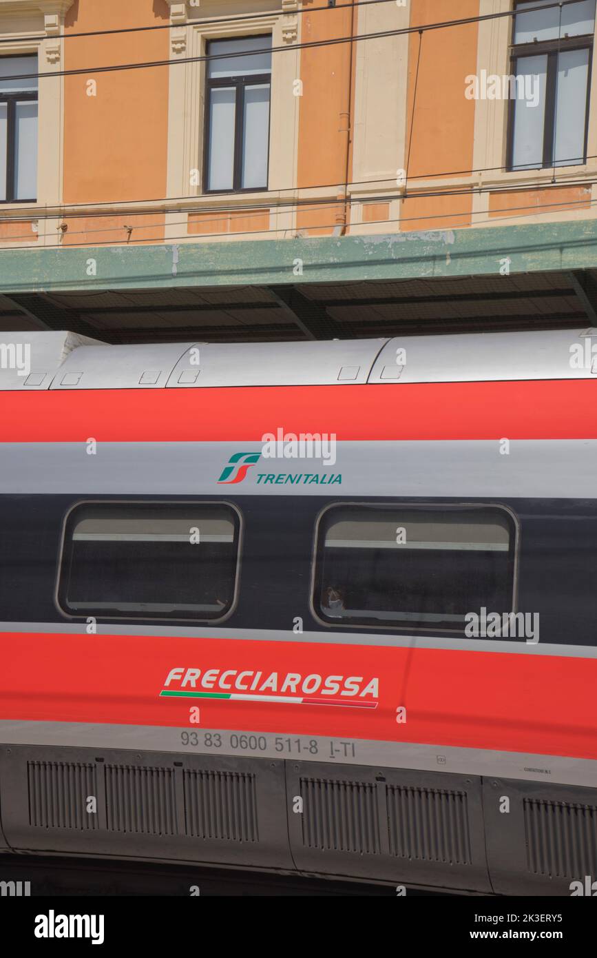 Bari train station hi-res stock photography and images - Alamy